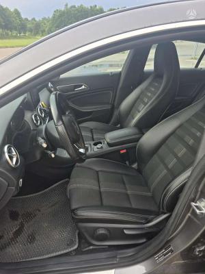 Melns Mercedes-Benz CLA 180 2018 Šauļi, ar dzinēja tilpumu 1.60 L un nobraukumu 58 tūkst. km par 15000 €, foto 18 vietnē AUTOMOTO.COM.LV
