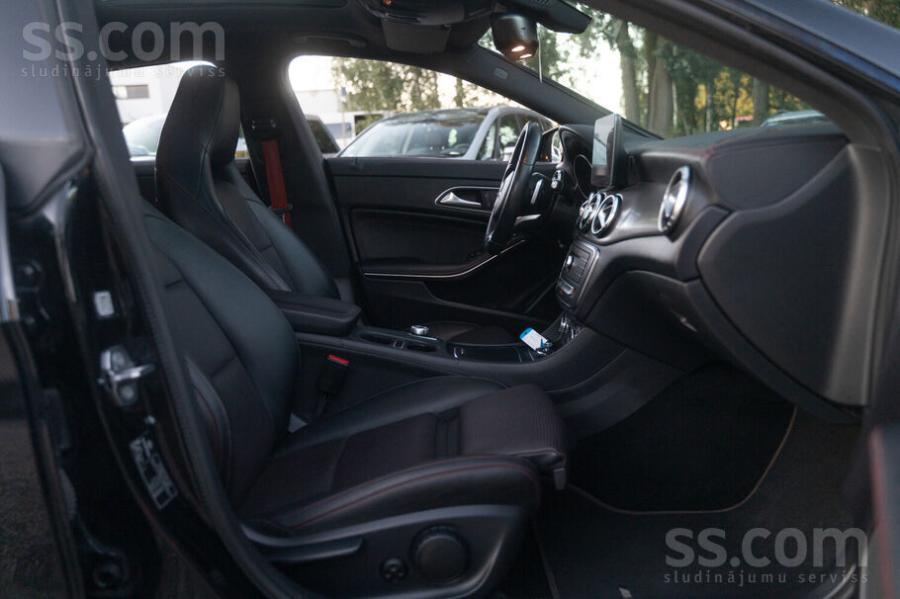 Melns Mercedes-Benz CLA 180 2018 Liepāja, ar dzinēja tilpumu 1.60 L un nobraukumu 168 tūkst. km par 14950 €, foto 32 vietnē AUTOMOTO.COM.LV