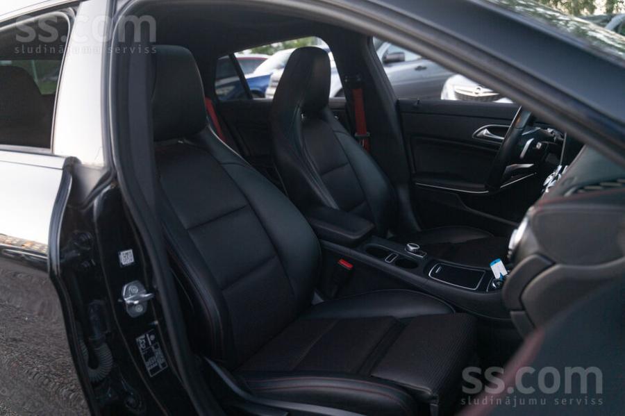 Melns Mercedes-Benz CLA 180 2018 Liepāja, ar dzinēja tilpumu 1.60 L un nobraukumu 168 tūkst. km par 14950 €, foto 33 vietnē AUTOMOTO.COM.LV