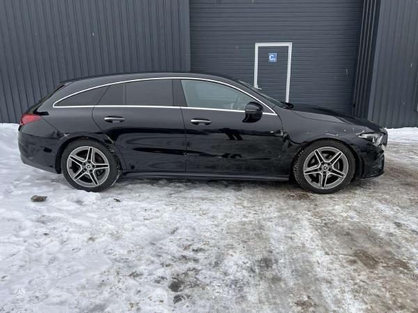 Black Mercedes-Benz CLA 180 2020 in Alytus, with an engine capacity of 1.46 L and mileage of 60 thousand km for 11800 €, photo 4 on AUTOMOTO.COM.LV