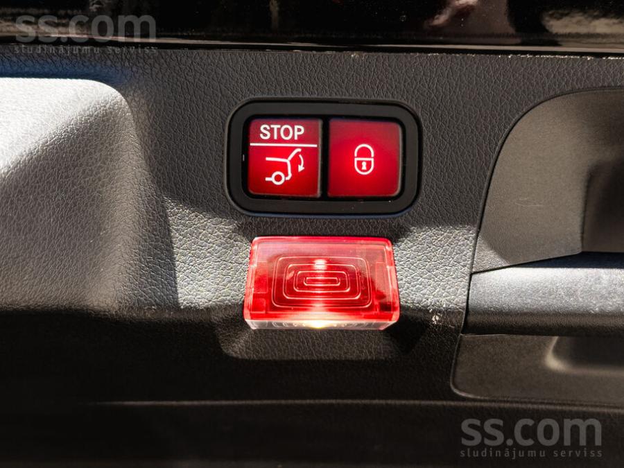 Melns Mercedes-Benz CLA 180 2020 Rīga, ar dzinēja tilpumu 1.40 L un nobraukumu 170 tūkst. km par 21900 €, foto 10 vietnē AUTOMOTO.COM.LV
