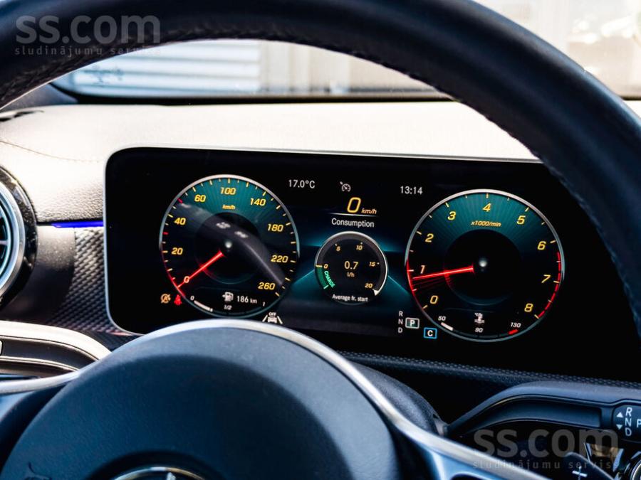 Melns Mercedes-Benz CLA 180 2020 Rīga, ar dzinēja tilpumu 1.40 L un nobraukumu 170 tūkst. km par 21900 €, foto 18 vietnē AUTOMOTO.COM.LV