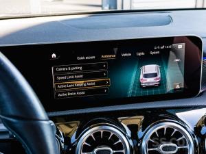 Melns Mercedes-Benz CLA 180 2020 Rīga, ar dzinēja tilpumu 1.40 L un nobraukumu 170 tūkst. km par 21900 €, foto 23 vietnē AUTOMOTO.COM.LV