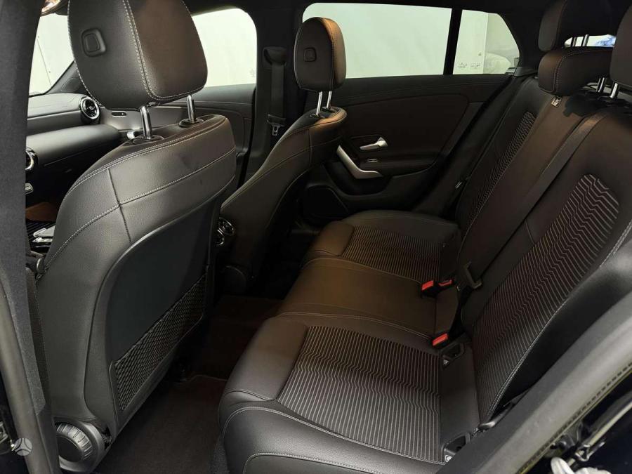 Melns Mercedes-Benz CLA 180 2020 Viļņa, ar dzinēja tilpumu 1.33 L un nobraukumu 57 tūkst. km par 19750 €, foto 12 vietnē AUTOMOTO.COM.LV