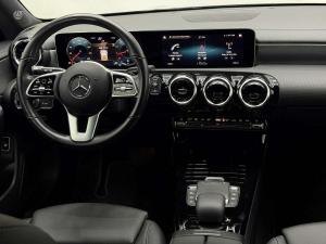Melns Mercedes-Benz CLA 180 2020 Viļņa, ar dzinēja tilpumu 1.33 L un nobraukumu 57 tūkst. km par 19750 €, foto 18 vietnē AUTOMOTO.COM.LV