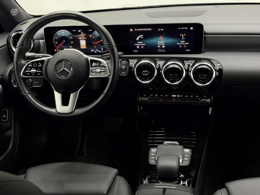 Melns Mercedes-Benz CLA 180 2020 Viļņa, ar dzinēja tilpumu 1.33 L un nobraukumu 57 tūkst. km par 19750 €, foto 18 vietnē AUTOMOTO.COM.LV