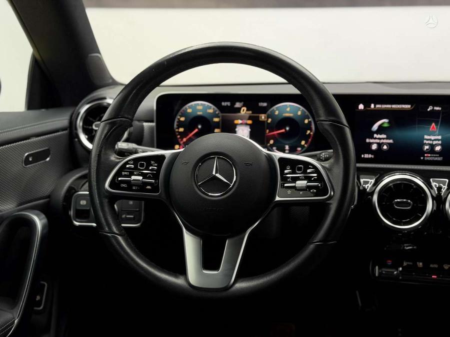 Melns Mercedes-Benz CLA 180 2020 Viļņa, ar dzinēja tilpumu 1.33 L un nobraukumu 57 tūkst. km par 19700 €, foto 19 vietnē AUTOMOTO.COM.LV
