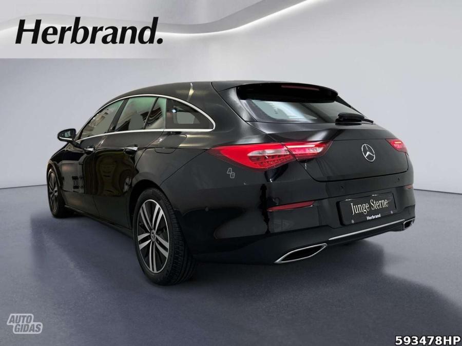 Black Mercedes-Benz CLA 180 2022 in Kaunas, with an engine capacity of 2.00 L and mileage of 38 thousand km for 29019 €, photo 4 on AUTOMOTO.COM.LV