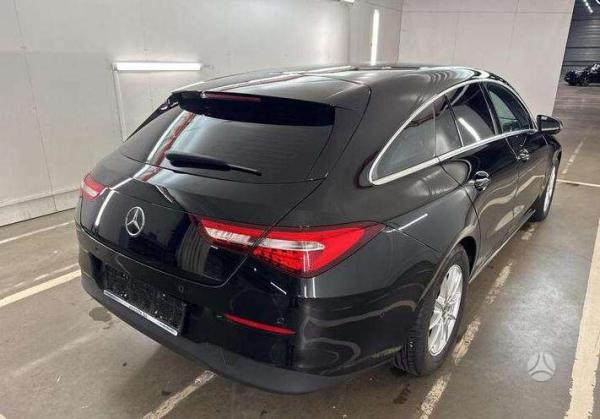 Black Mercedes-Benz CLA 180 2022 in Siauliai, with an engine capacity of 2.00 L and mileage of 200 thousand km for 19499 €, photo 4 on AUTOMOTO.COM.LV
