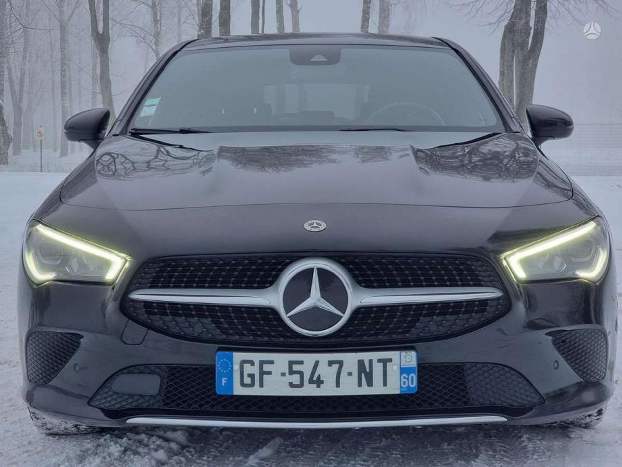 Melns Mercedes-Benz CLA 180 2022 Tauragė, ar dzinēja tilpumu 2.00 L un nobraukumu 290 tūkst. km par 14900 €, foto 3 vietnē AUTOMOTO.COM.LV