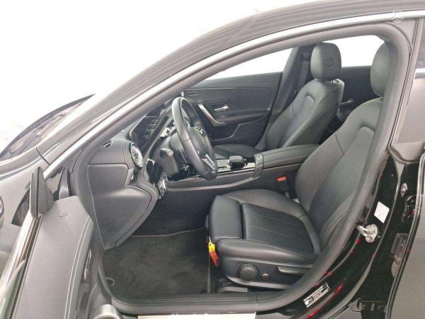 Black Mercedes-Benz CLA 180 2022 in Vilnius, with an engine capacity of 1.33 L and mileage of 48 thousand km for 23840 €, photo 6 on AUTOMOTO.COM.LV