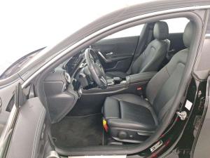Melns Mercedes-Benz CLA 180 2022 Viļņa, ar dzinēja tilpumu 1.33 L un nobraukumu 48 tūkst. km par 23840 €, foto 7 vietnē AUTOMOTO.COM.LV