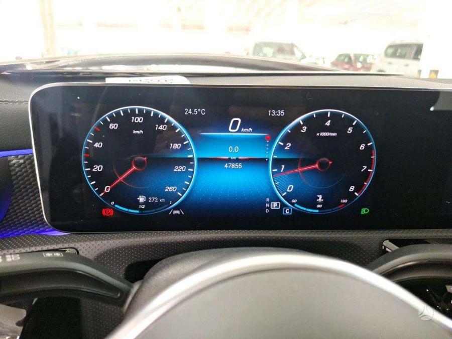 Melns Mercedes-Benz CLA 180 2022 Viļņa, ar dzinēja tilpumu 1.33 L un nobraukumu 48 tūkst. km par 23840 €, foto 9 vietnē AUTOMOTO.COM.LV