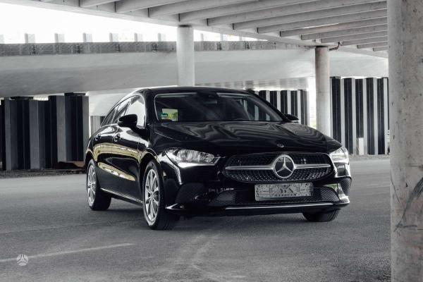 Black Mercedes-Benz CLA 180 2022 in Kaunas, with an engine capacity of 1.95 L and mileage of 101 thousand km for 18400 €, photo 2 on AUTOMOTO.COM.LV