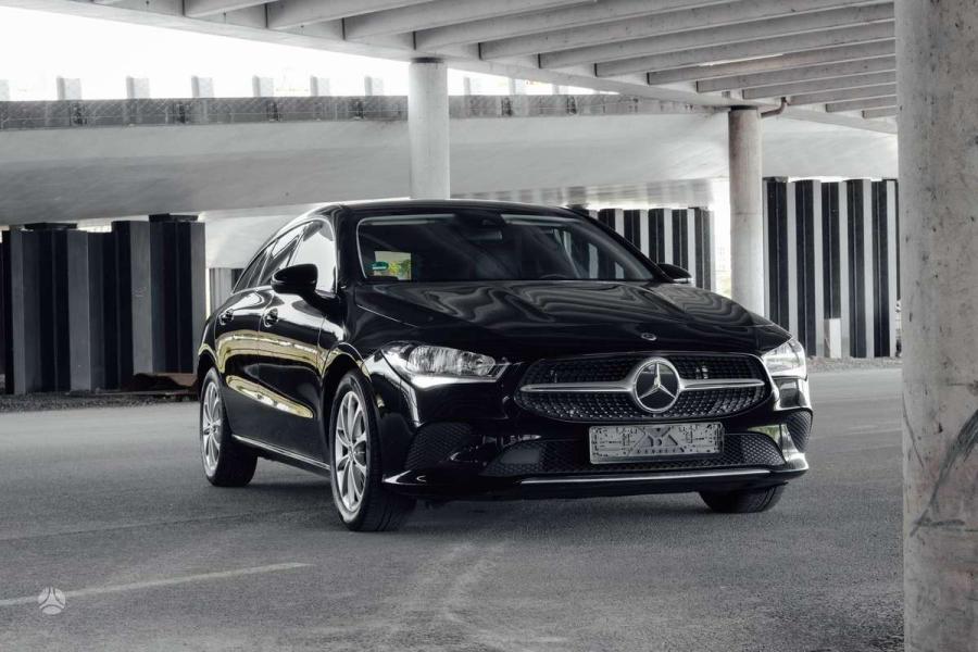Black Mercedes-Benz CLA 180 2022 in Kaunas, with an engine capacity of 1.95 L and mileage of 101 thousand km for 18400 €, photo 3 on AUTOMOTO.COM.LV