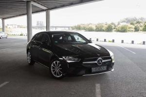 Black Mercedes-Benz CLA 180 2022 in Kaunas, with an engine capacity of 1.95 L and mileage of 101 thousand km for 18400 €, photo 5 on AUTOMOTO.COM.LV