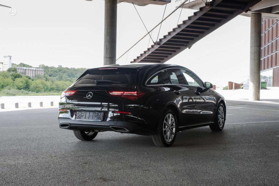 Black Mercedes-Benz CLA 180 2022 in Kaunas, with an engine capacity of 1.95 L and mileage of 101 thousand km for 18400 €, photo 8 on AUTOMOTO.COM.LV