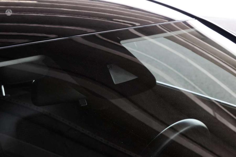 Black Mercedes-Benz CLA 180 2022 in Kaunas, with an engine capacity of 1.95 L and mileage of 101 thousand km for 18400 €, photo 10 on AUTOMOTO.COM.LV