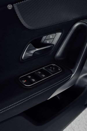 Black Mercedes-Benz CLA 180 2022 in Kaunas, with an engine capacity of 1.95 L and mileage of 101 thousand km for 18400 €, photo 15 on AUTOMOTO.COM.LV