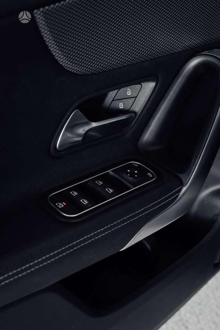 Black Mercedes-Benz CLA 180 2022 in Kaunas, with an engine capacity of 1.95 L and mileage of 101 thousand km for 18400 €, photo 15 on AUTOMOTO.COM.LV