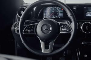 Black Mercedes-Benz CLA 180 2022 in Kaunas, with an engine capacity of 1.95 L and mileage of 101 thousand km for 18400 €, photo 16 on AUTOMOTO.COM.LV