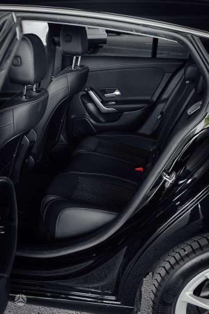 Black Mercedes-Benz CLA 180 2022 in Kaunas, with an engine capacity of 1.95 L and mileage of 101 thousand km for 18400 €, photo 24 on AUTOMOTO.COM.LV