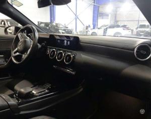 Black Mercedes-Benz CLA 180 2023 in Vilnius, with an engine capacity of 1.33 L and mileage of 215 thousand km for 18754 €, photo 8 on AUTOMOTO.COM.LV