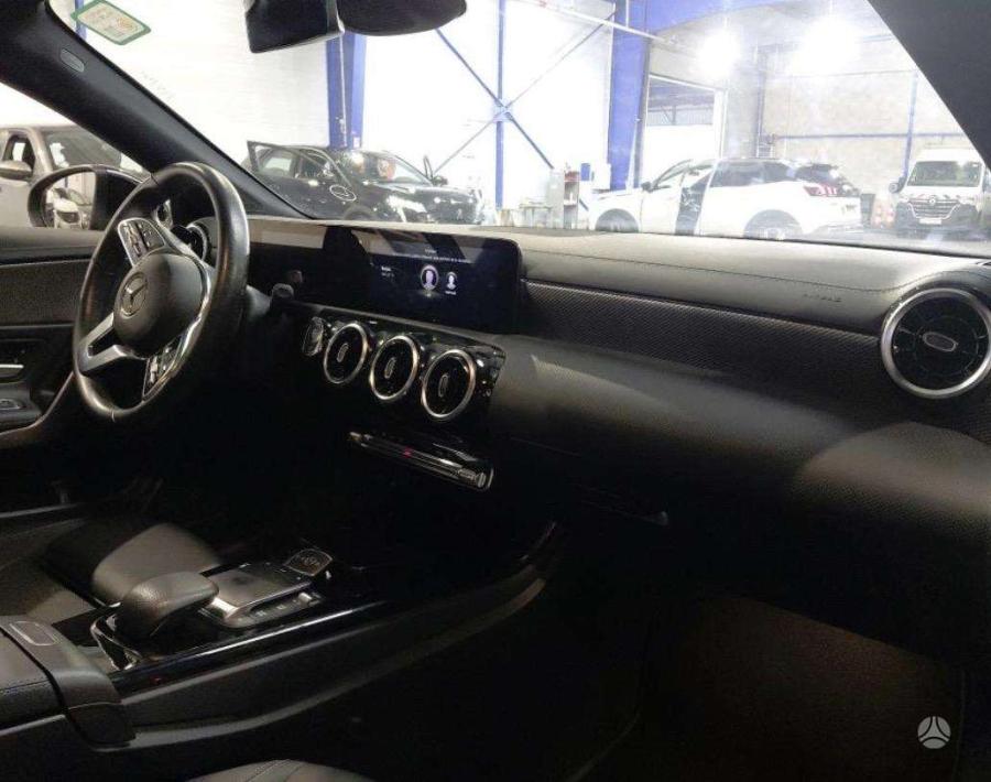 Black Mercedes-Benz CLA 180 2023 in Vilnius, with an engine capacity of 1.33 L and mileage of 215 thousand km for 18754 €, photo 8 on AUTOMOTO.COM.LV