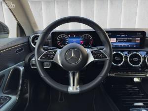 Melns Mercedes-Benz CLA 180 2024 Kauņa, ar dzinēja tilpumu 1.30 L un nobraukumu 30 tūkst. km par 30999 €, foto 10 vietnē AUTOMOTO.COM.LV