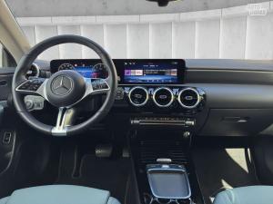 Melns Mercedes-Benz CLA 180 2024 Kauņa, ar dzinēja tilpumu 1.30 L un nobraukumu 30 tūkst. km par 30999 €, foto 14 vietnē AUTOMOTO.COM.LV