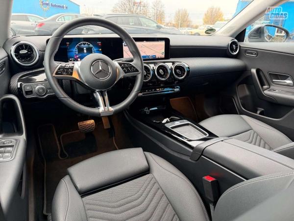 Melns Mercedes-Benz CLA 180 2024 Kauņa, ar dzinēja tilpumu 2.00 L un nobraukumu 12 tūkst. km par 33197 €, foto 8 vietnē AUTOMOTO.COM.LV