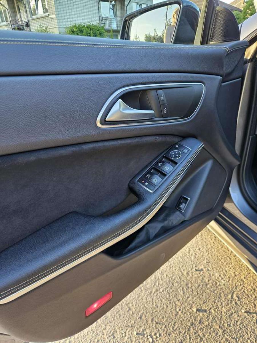 Grey Mercedes-Benz CLA 180 2014 in Kazlu Ruda, with an engine capacity of 0.00 L and mileage of 107 thousand km for 16000 €, photo 7 on AUTOMOTO.COM.LV