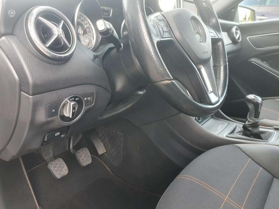 Grey Mercedes-Benz CLA 180 2014 in Taurage, with an engine capacity of 1.50 L and mileage of 127 thousand km for 11500 €, photo 32 on AUTOMOTO.COM.LV