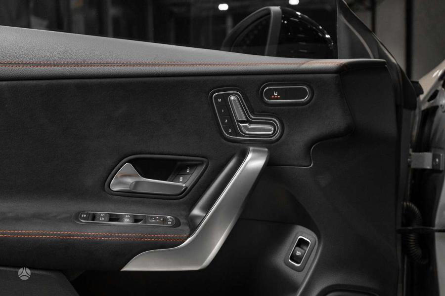 Grey Mercedes-Benz CLA 180 2019 in Riga, with an engine capacity of 1.33 L and mileage of 93 thousand km for 26900 €, photo 11 on AUTOMOTO.COM.LV