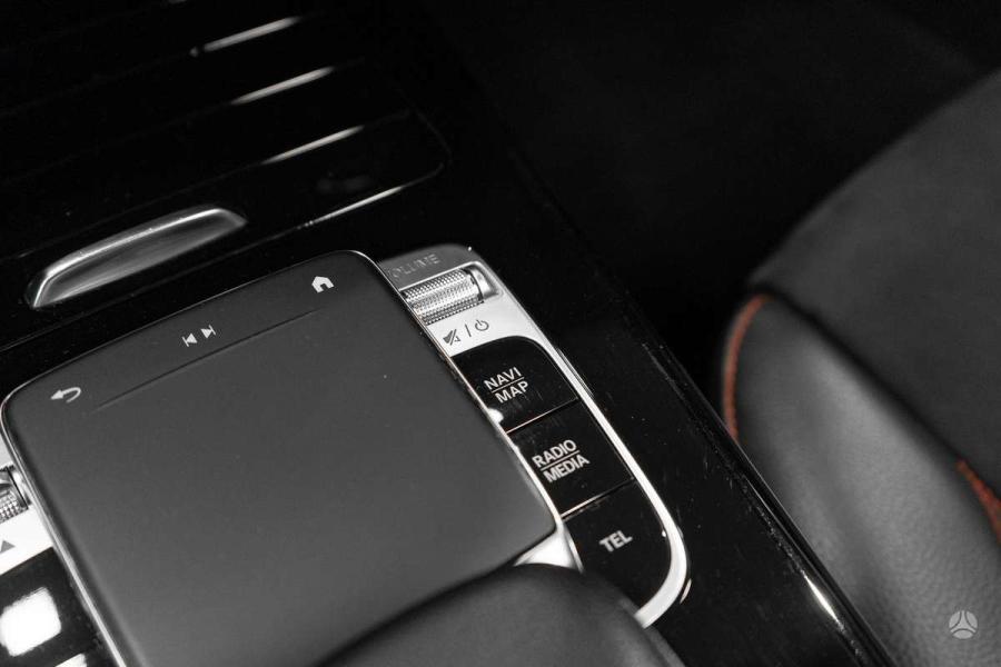 Grey Mercedes-Benz CLA 180 2019 in Riga, with an engine capacity of 1.33 L and mileage of 93 thousand km for 26900 €, photo 32 on AUTOMOTO.COM.LV