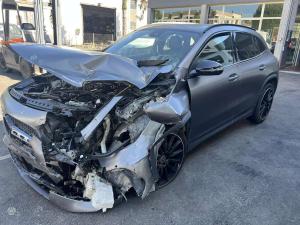 Pelēks Mercedes-Benz CLA 180 2022 Panevēža, ar dzinēja tilpumu 2.00 L un nobraukumu 83 tūkst. km par 15300 €, foto 3 vietnē AUTOMOTO.COM.LV