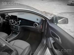 Pelēks Mercedes-Benz CLA 180 2014 Liepāja, ar dzinēja tilpumu 1.40 L un nobraukumu 282 tūkst. km par 9000 €, foto 11 vietnē AUTOMOTO.COM.LV