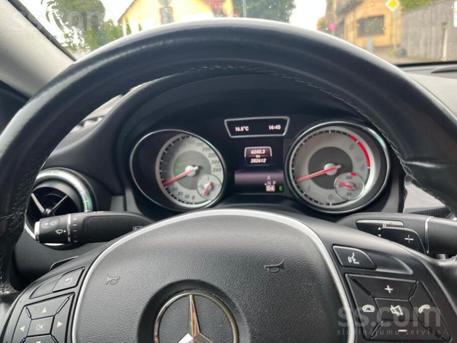 Pelēks Mercedes-Benz CLA 180 2014 Liepāja, ar dzinēja tilpumu 1.40 L un nobraukumu 282 tūkst. km par 9000 €, foto 13 vietnē AUTOMOTO.COM.LV