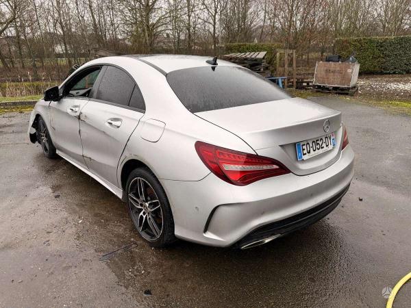 Pelēks Mercedes-Benz CLA 180 2017 Tauragė, ar dzinēja tilpumu 1.60 L un nobraukumu 127 tūkst. km par 8700 €, foto 4 vietnē AUTOMOTO.COM.LV