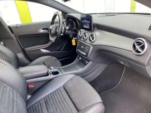 Pelēks Mercedes-Benz CLA 180 2018 Raseiniai, ar dzinēja tilpumu 1.46 L un nobraukumu 215 tūkst. km par 10900 €, foto 13 vietnē AUTOMOTO.COM.LV