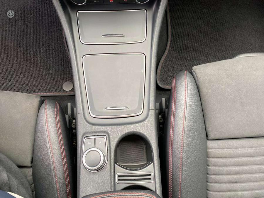 Pelēks Mercedes-Benz CLA 180 2018 Raseiniai, ar dzinēja tilpumu 1.46 L un nobraukumu 215 tūkst. km par 10900 €, foto 23 vietnē AUTOMOTO.COM.LV