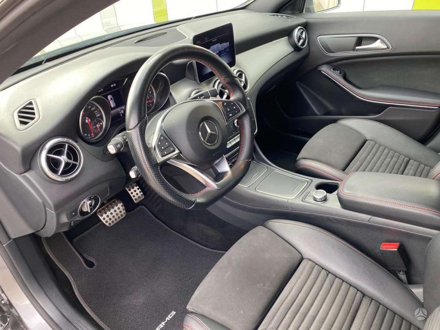 Pelēks Mercedes-Benz CLA 180 2018 Raseiniai, ar dzinēja tilpumu 1.46 L un nobraukumu 215 tūkst. km par 10900 €, foto 10 vietnē AUTOMOTO.COM.LV