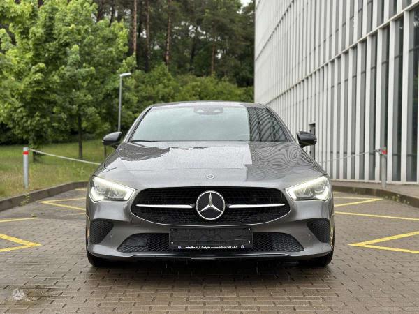Grey Mercedes-Benz CLA 180 2019 in Vilnius, with an engine capacity of 1.33 L and mileage of 105 thousand km for 19999 €, photo 2 on AUTOMOTO.COM.LV