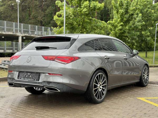 Grey Mercedes-Benz CLA 180 2019 in Vilnius, with an engine capacity of 1.33 L and mileage of 105 thousand km for 19999 €, photo 4 on AUTOMOTO.COM.LV