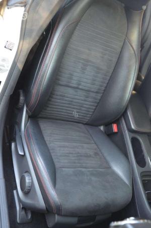 Mercedes-Benz CLA 180 2015 Šauļi, ar dzinēja tilpumu 1.60 L un nobraukumu 345 tūkst. km par 12500 €, foto 12 vietnē AUTOMOTO.COM.LV