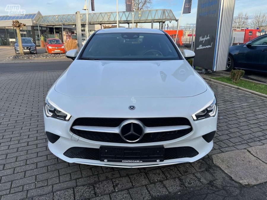 White Mercedes-Benz CLA 180 2021 in Kaunas, with an engine capacity of 2.00 L and mileage of 82 thousand km for 29761 €, photo 3 on AUTOMOTO.COM.LV