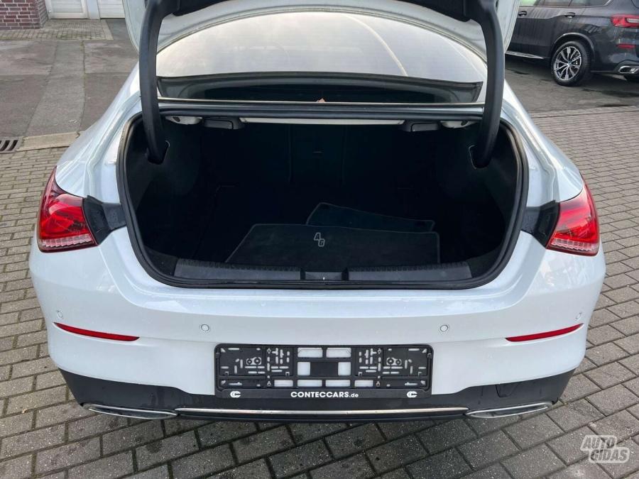 White Mercedes-Benz CLA 180 2021 in Kaunas, with an engine capacity of 2.00 L and mileage of 82 thousand km for 29761 €, photo 10 on AUTOMOTO.COM.LV