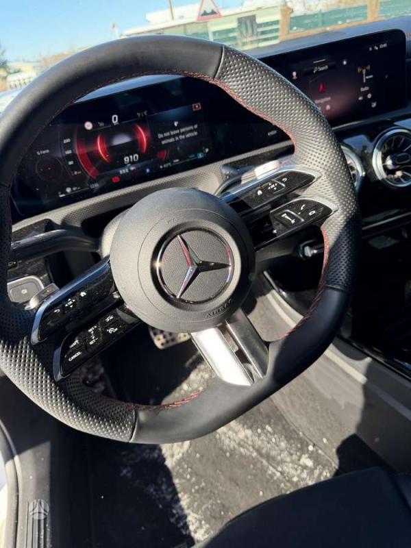 Balts Mercedes-Benz CLA 180 2024 Kauņa, ar dzinēja tilpumu 1.30 L un nobraukumu 32 tūkst. km par 32300 €, foto 8 vietnē AUTOMOTO.COM.LV