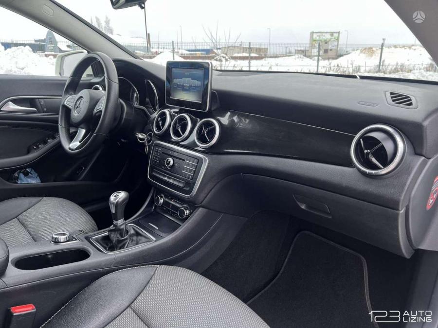 Balts Mercedes-Benz CLA 180 2015 Tauragė, ar dzinēja tilpumu 1.50 L un nobraukumu 165 tūkst. km par 9000 €, foto 12 vietnē AUTOMOTO.COM.LV