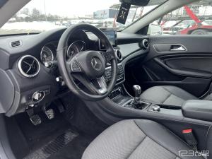 White Mercedes-Benz CLA 180 2015 in Taurage, with an engine capacity of 1.50 L and mileage of 165 thousand km for 9000 €, photo 10 on AUTOMOTO.COM.LV